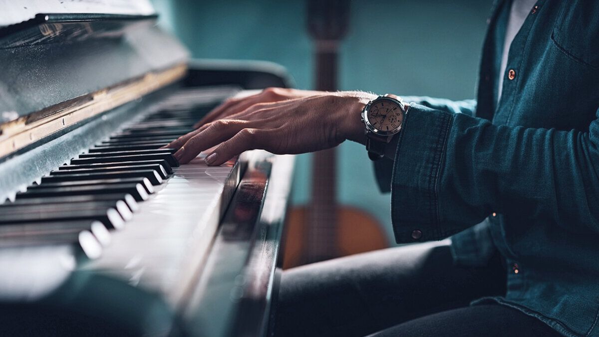 La vuelta de Esmoris, concierto de piano en el MACA, ballet argentino ...