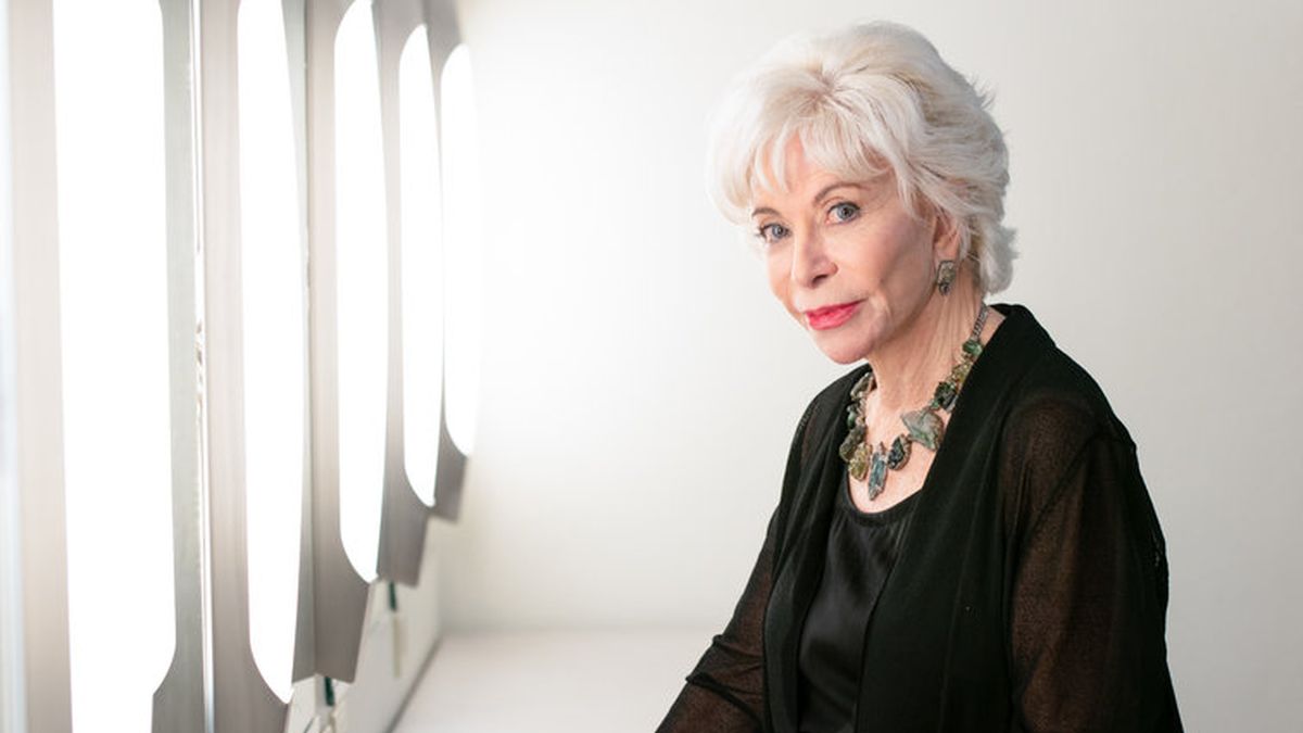 Isabel Allende vuelve a Uruguay a presentar en el Teatro Solís su ...