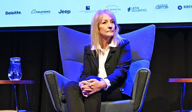 El gabinete lo define “la presidenta” y no el Frente Amplio, anticipa ...