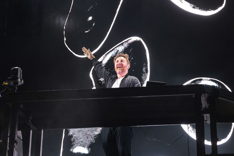 David Guetta volvió a Punta del Este con su show Monolith