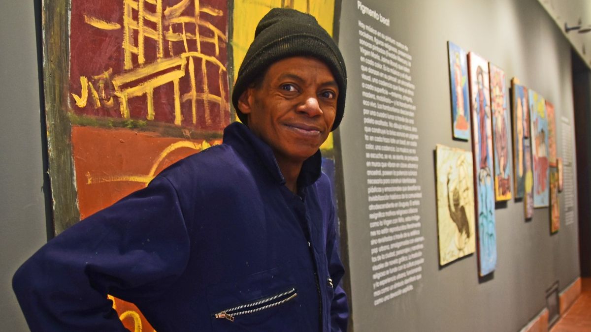 ‘Montevideo ciudad de superhéroes’, muestra de Víctor Hugo Andrade en el Museo Histórico Cabildo