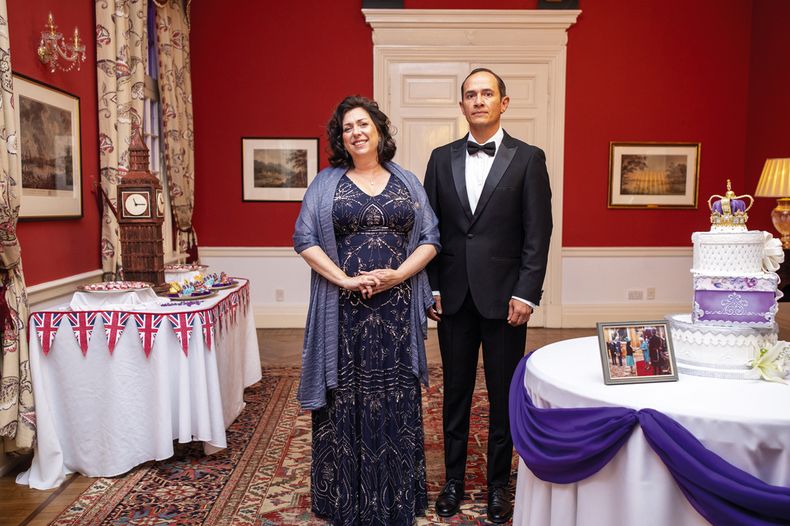 La embajada británica se vistió de gala para celebrar a la reina