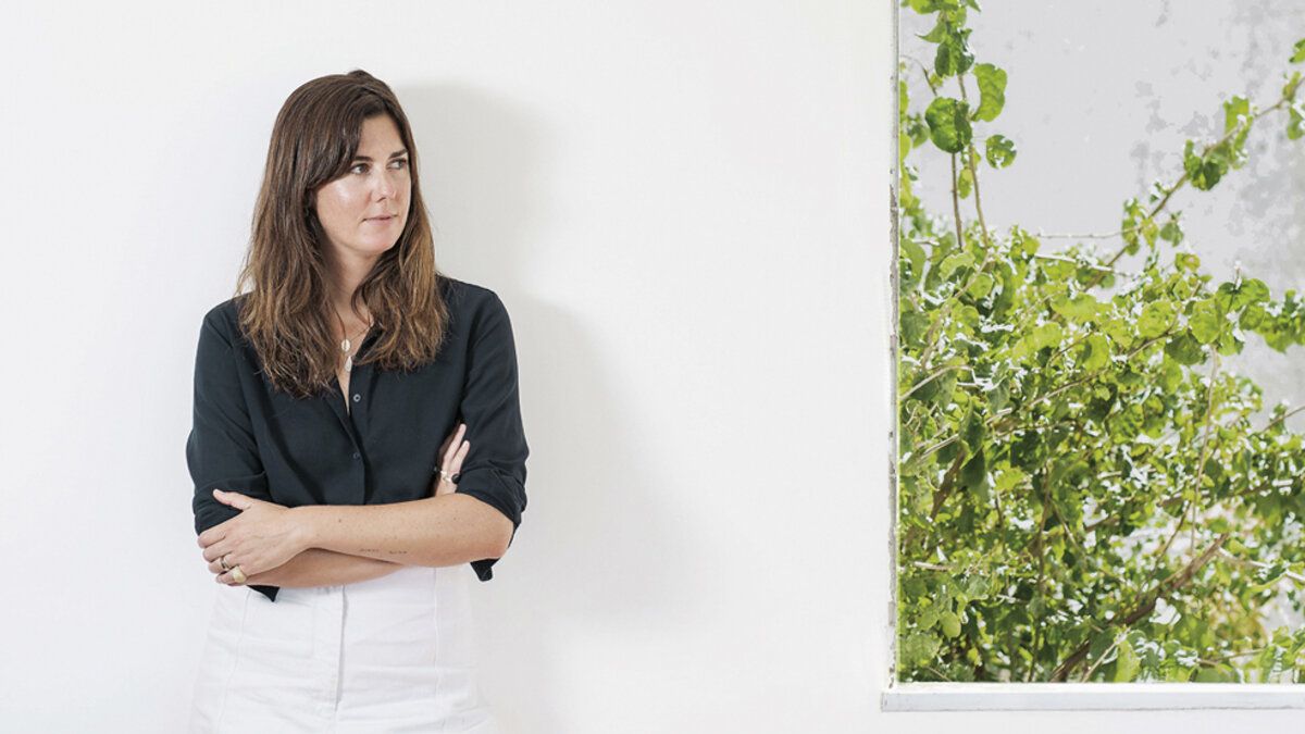 Entrevista a la artista uruguaya Jessie Young, radicada en Los Angeles