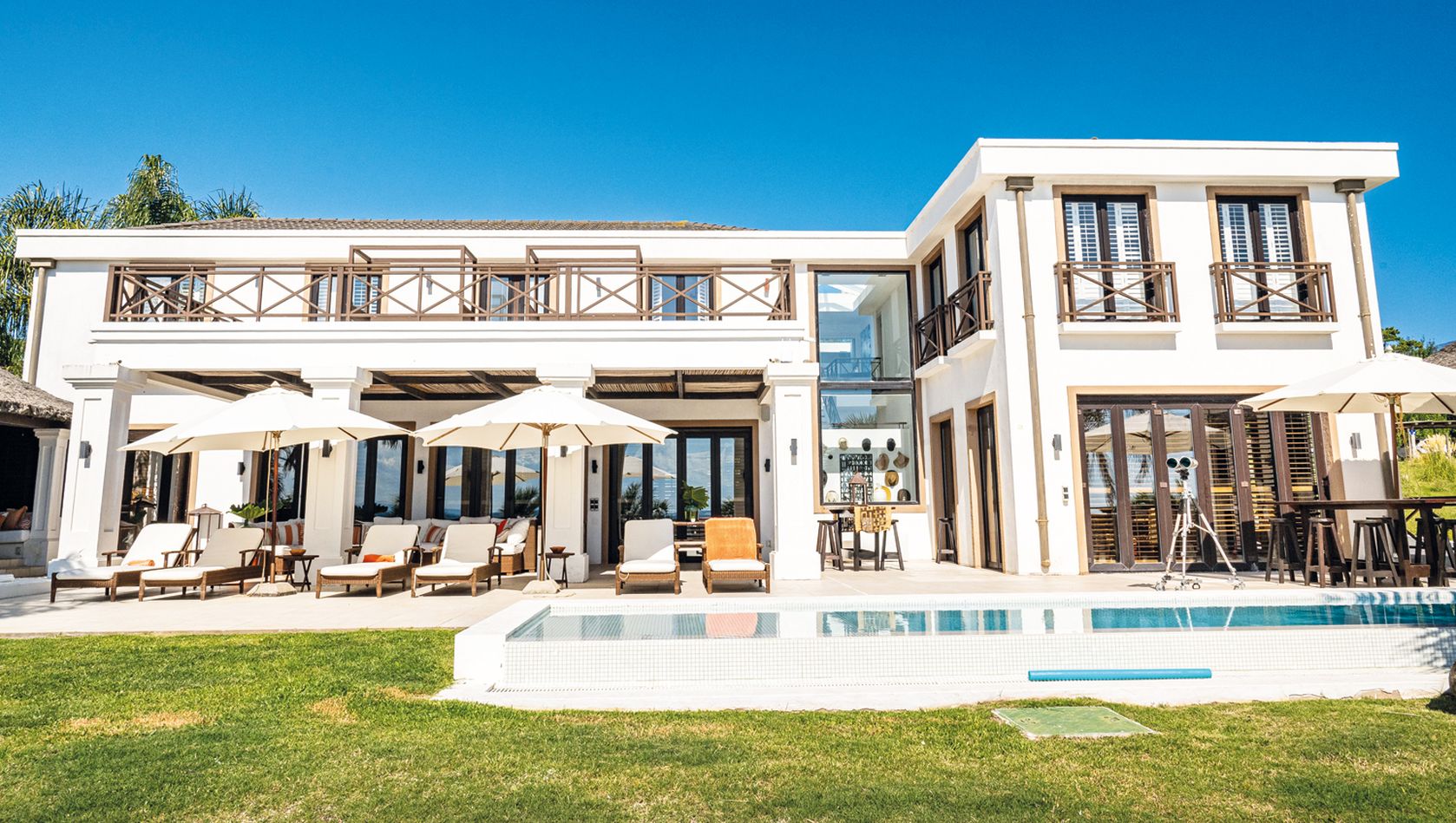 Una casa en Punta Ballena se reinventa cada verano en armonía con el ...