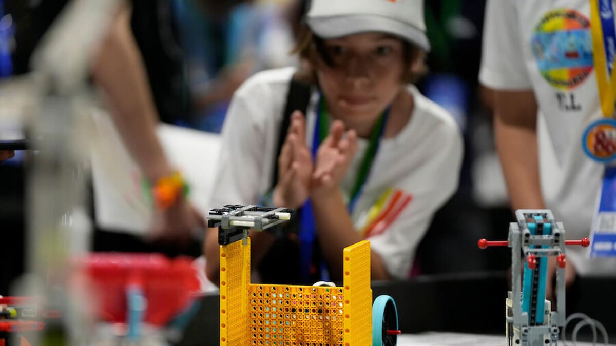 ANEP y Ceibal avanzan hacia “universalizar” el Pensamiento Computacional en Primaria